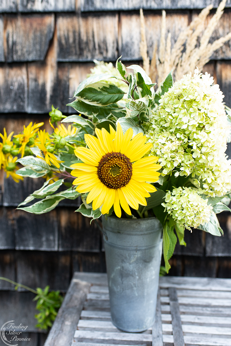 Funny Flower Arrangements JDE&S Fun & Flowers Day What A Hit!
